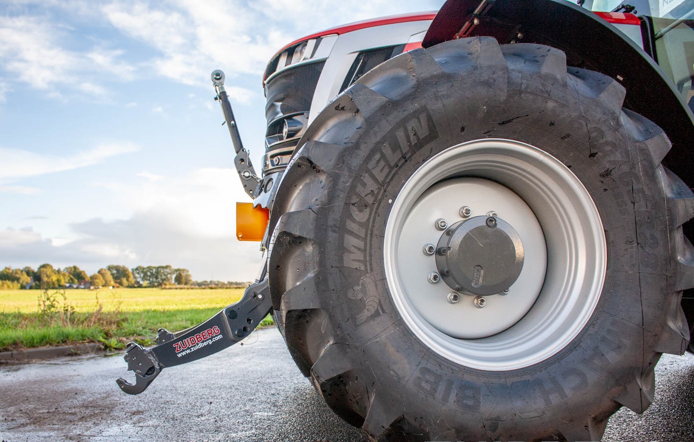 New front linkages available for Stage 5 Massey 7S and 8S models - Lynx ...