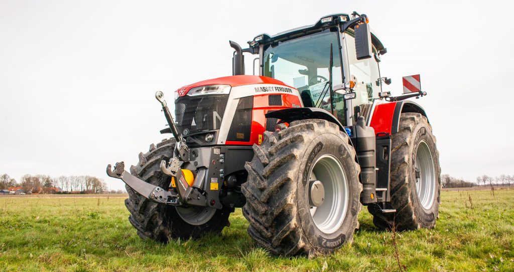 New front linkages available for Stage 5 Massey 7S and 8S models - Lynx EngineeringLynx Engineering