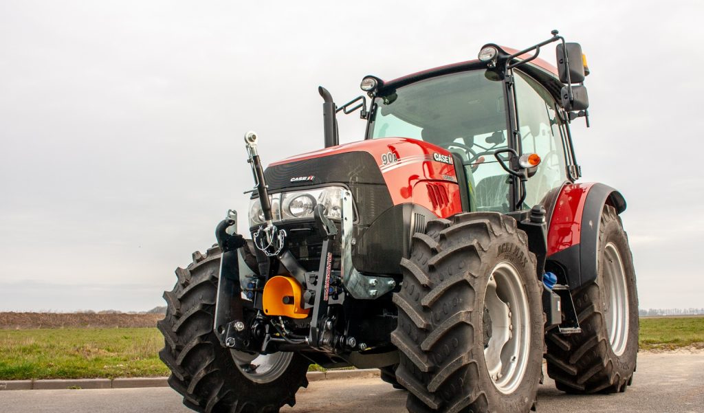 New front linkage and PTO for Case Farmall A (Stage 5) - Lynx ...