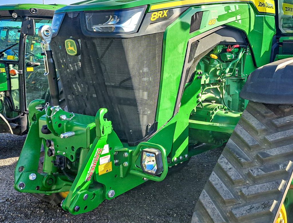 New front linkage system for Deere 8RX Stage 5 tractors - Lynx ...